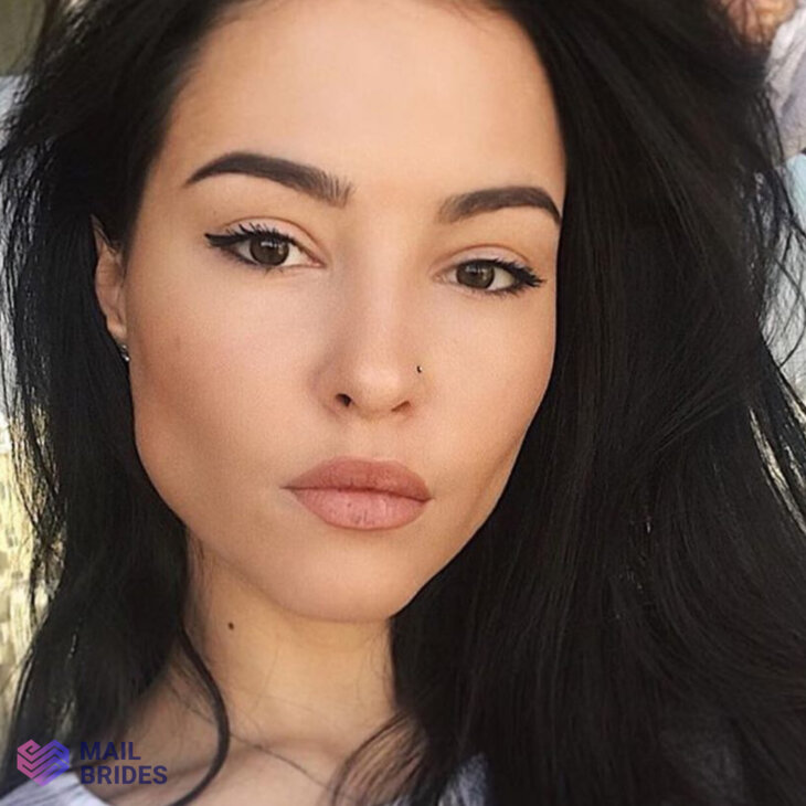 Russian Mail Order Brides: Find a Russian Wife Online